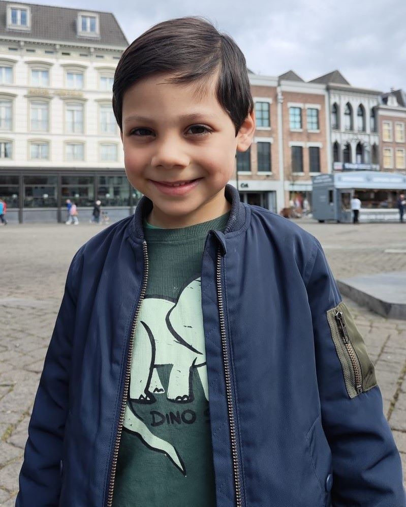 Noé S | Network Model Agency