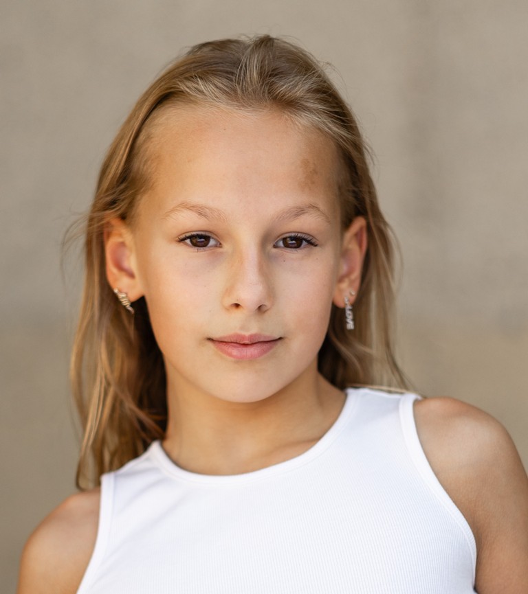 Noor B | Network Model Agency