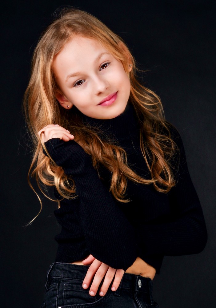 Noor B | Network Model Agency