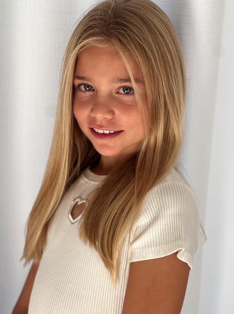 Olivia M | Network Model Agency