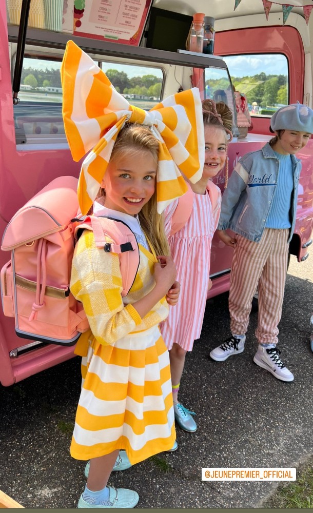 Olivia M | Network Model Agency
