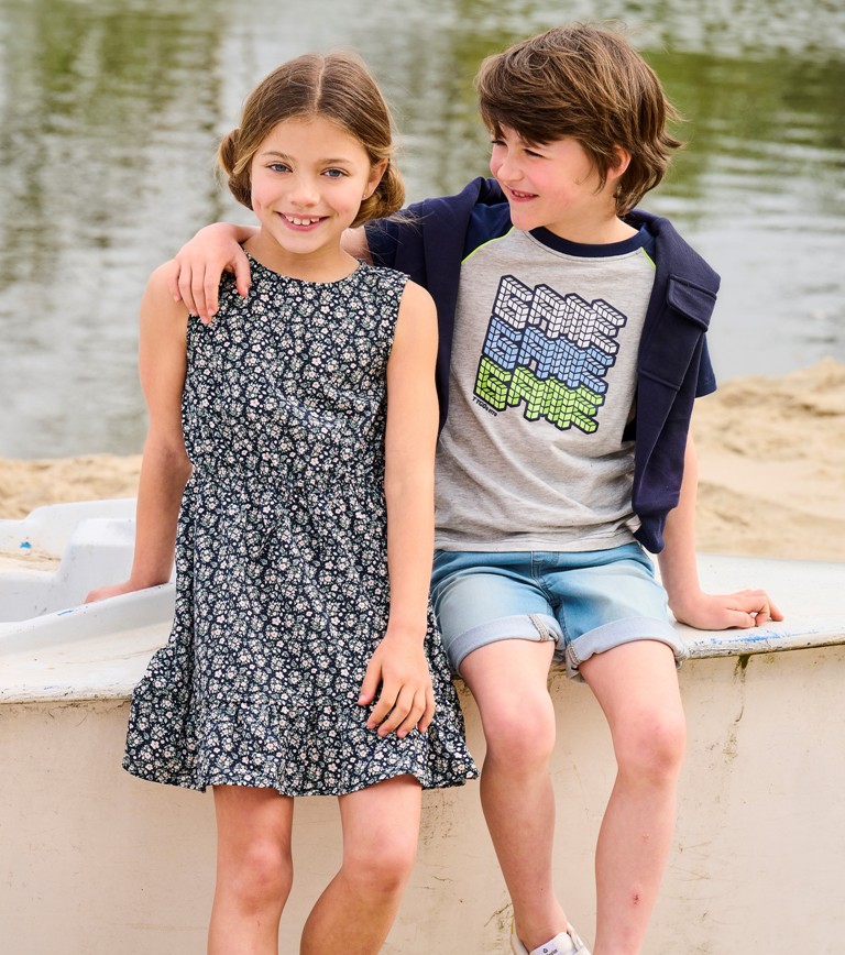Oona D | Network Model Agency