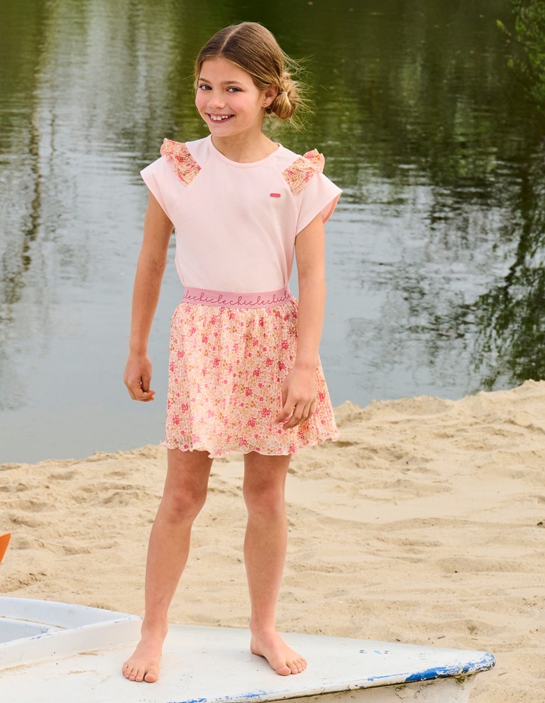 Oona D | Network Model Agency