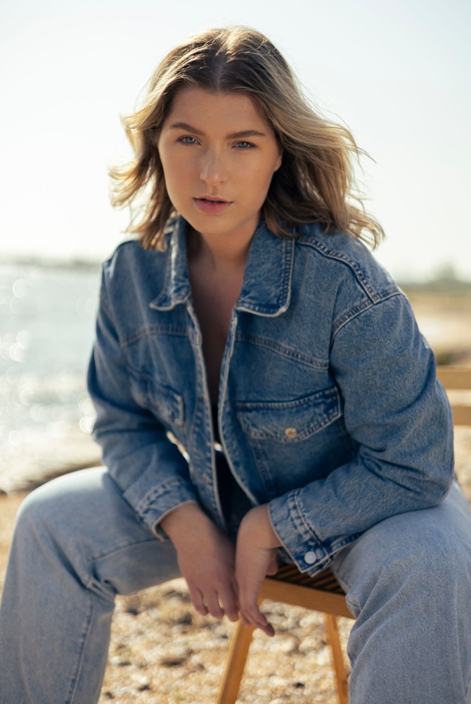 Renske DJ | Network Model Agency