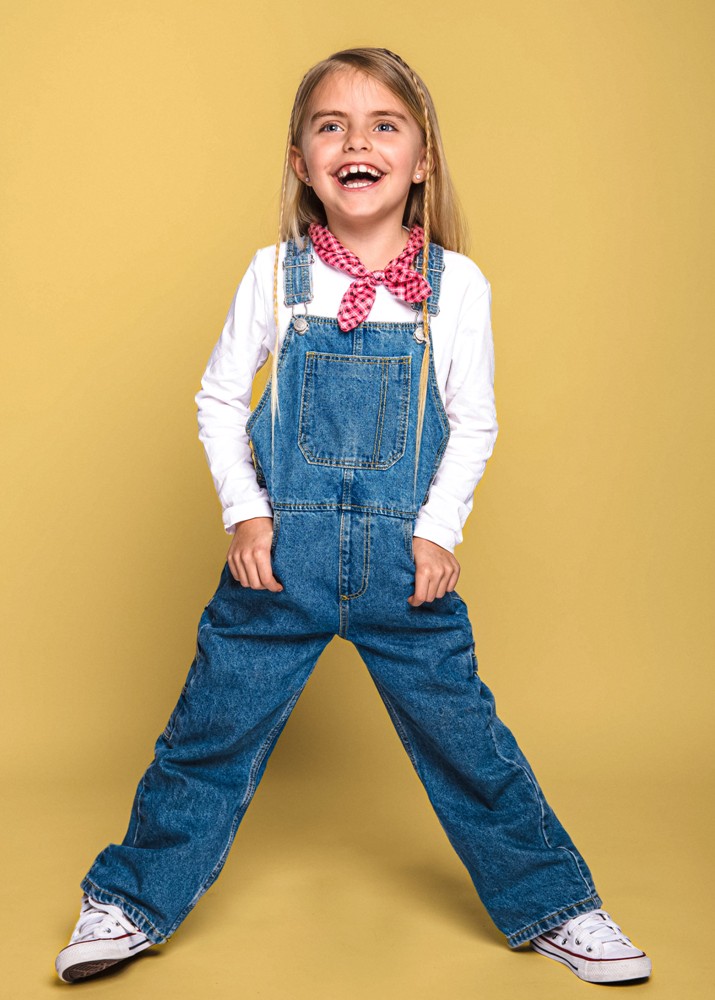 Riley B | Network Model Agency