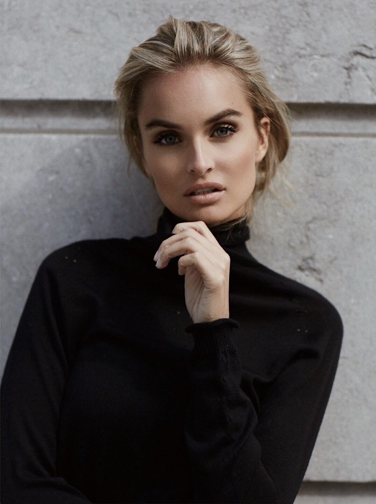 Robin H | Network Model Agency