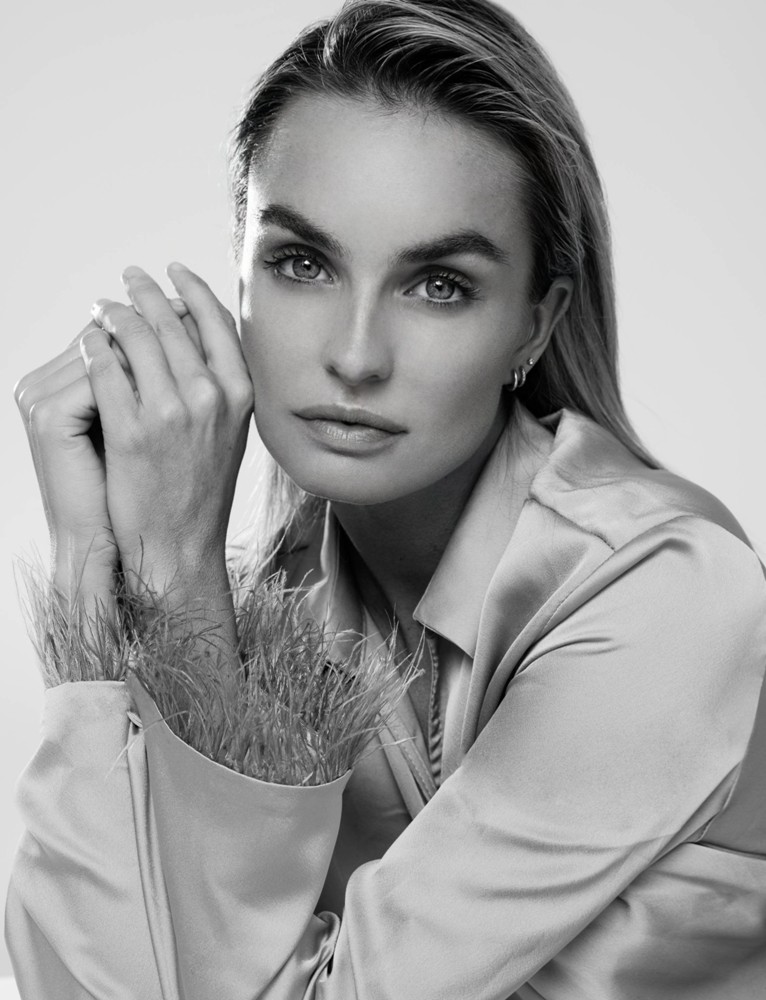 Robin H | Network Model Agency