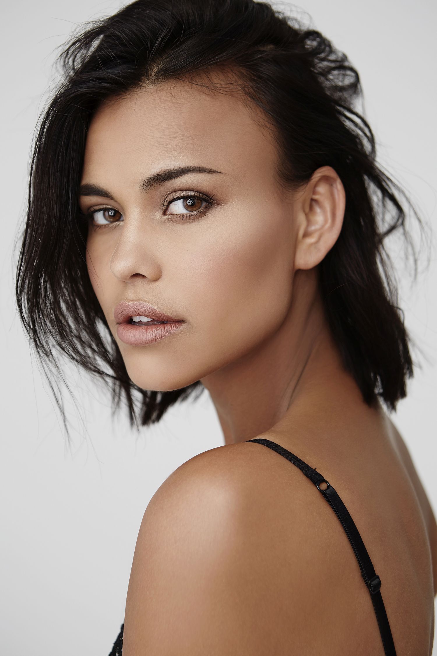 Roos A | Network Model Agency