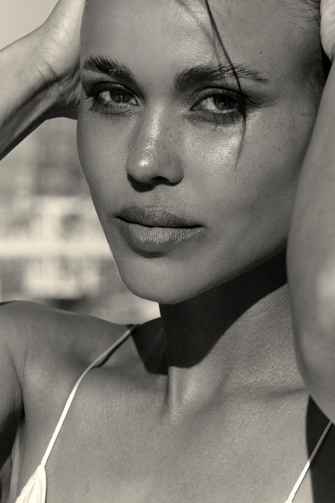 Roos A | Network Model Agency