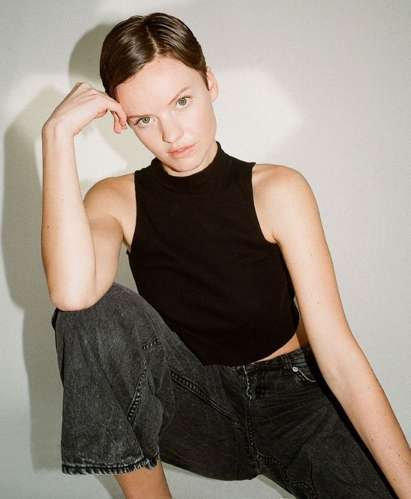 Roos R | Network Model Agency