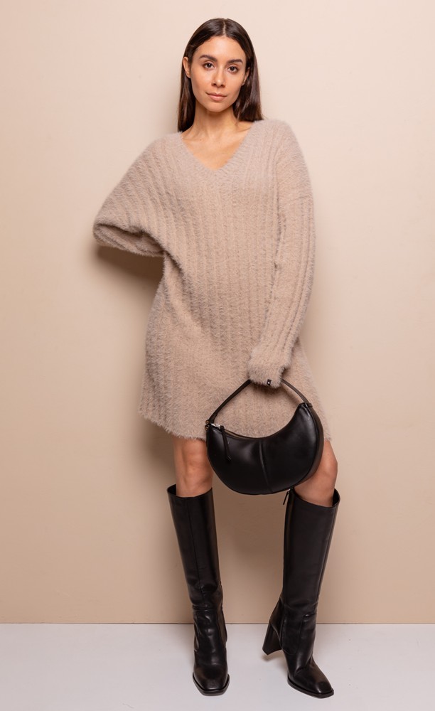 Samiah B | Network Model Agency