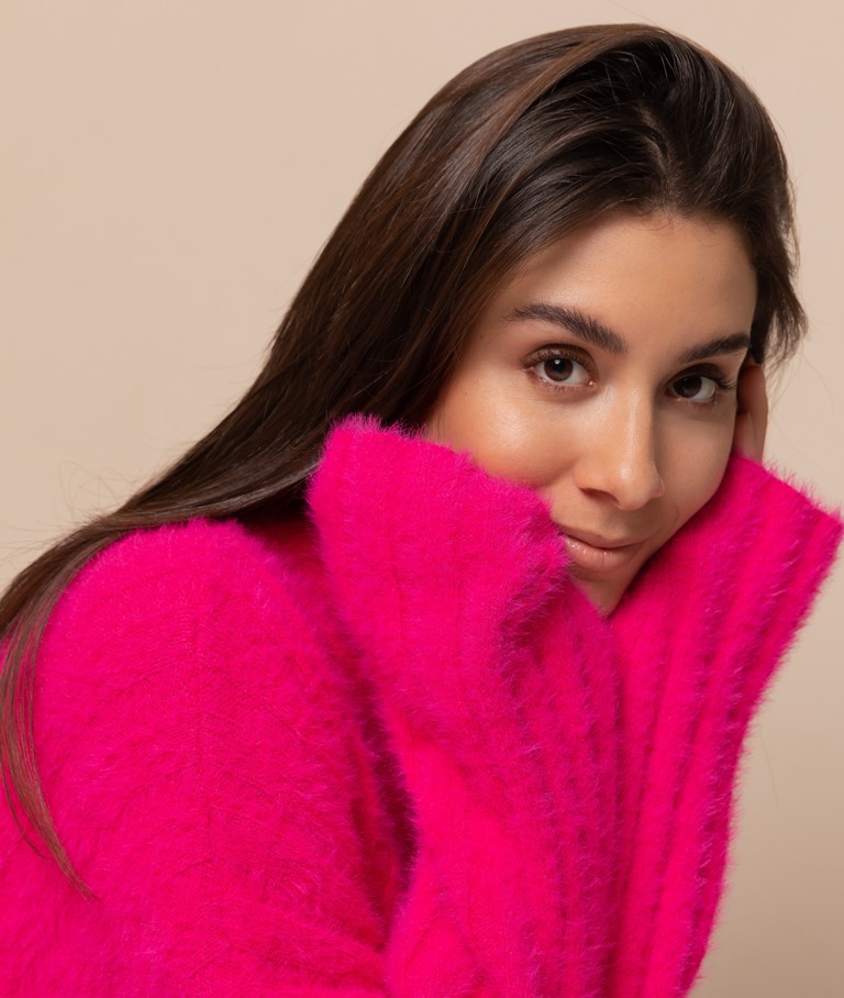 Samiah B | Network Model Agency