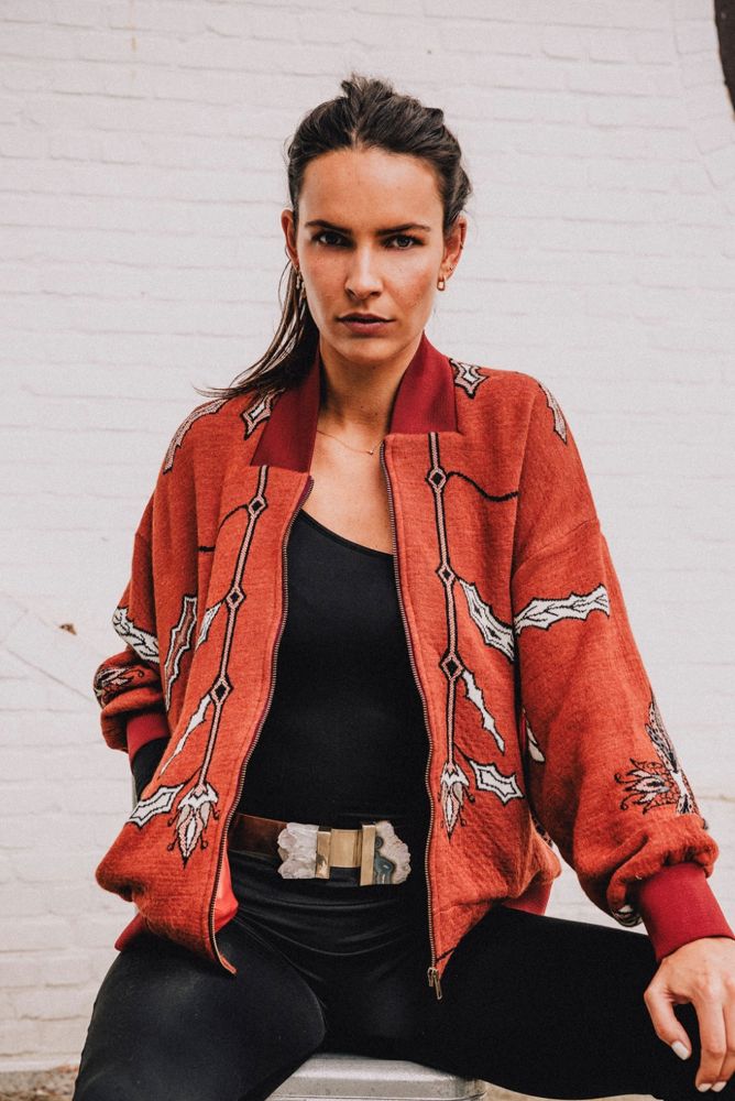 Alanis C | Network Model Agency