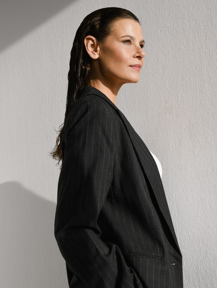 Simone D | Network Model Agency