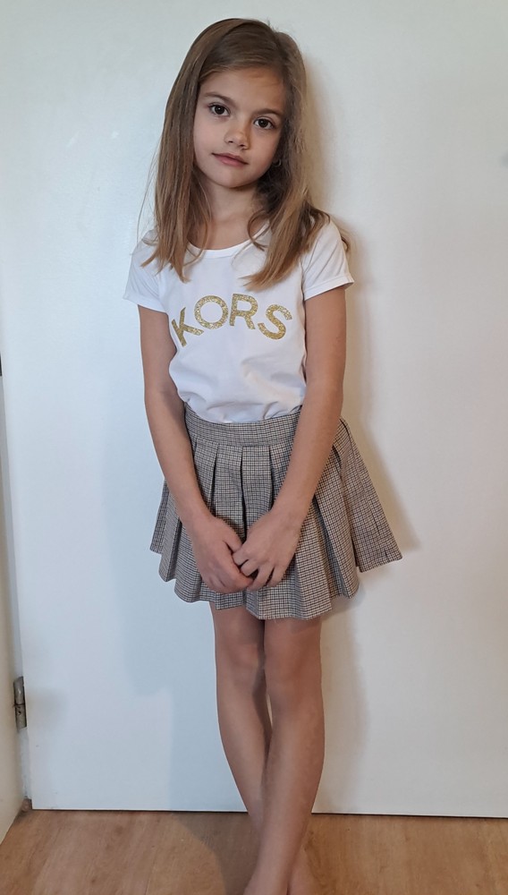 Taïs D | Network Model Agency