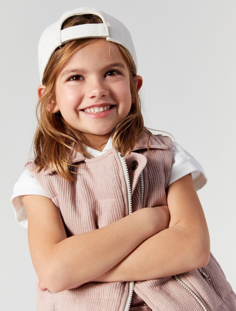 Taïs D | Network Model Agency