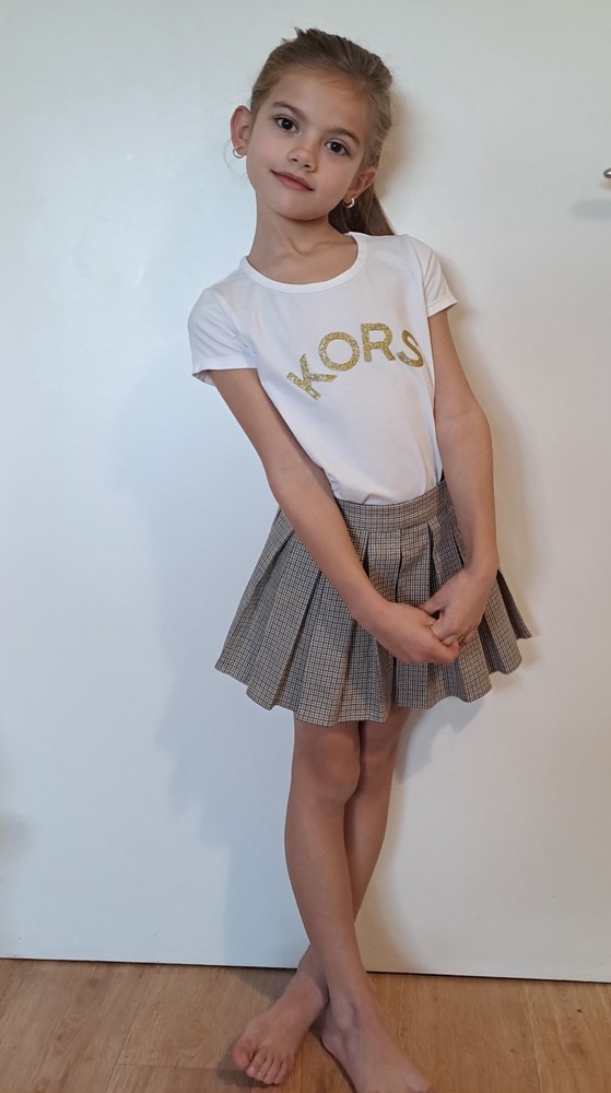 Taïs D | Network Model Agency