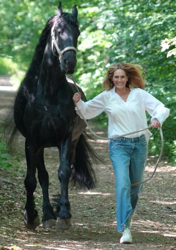 Tanja D | Network Model Agency