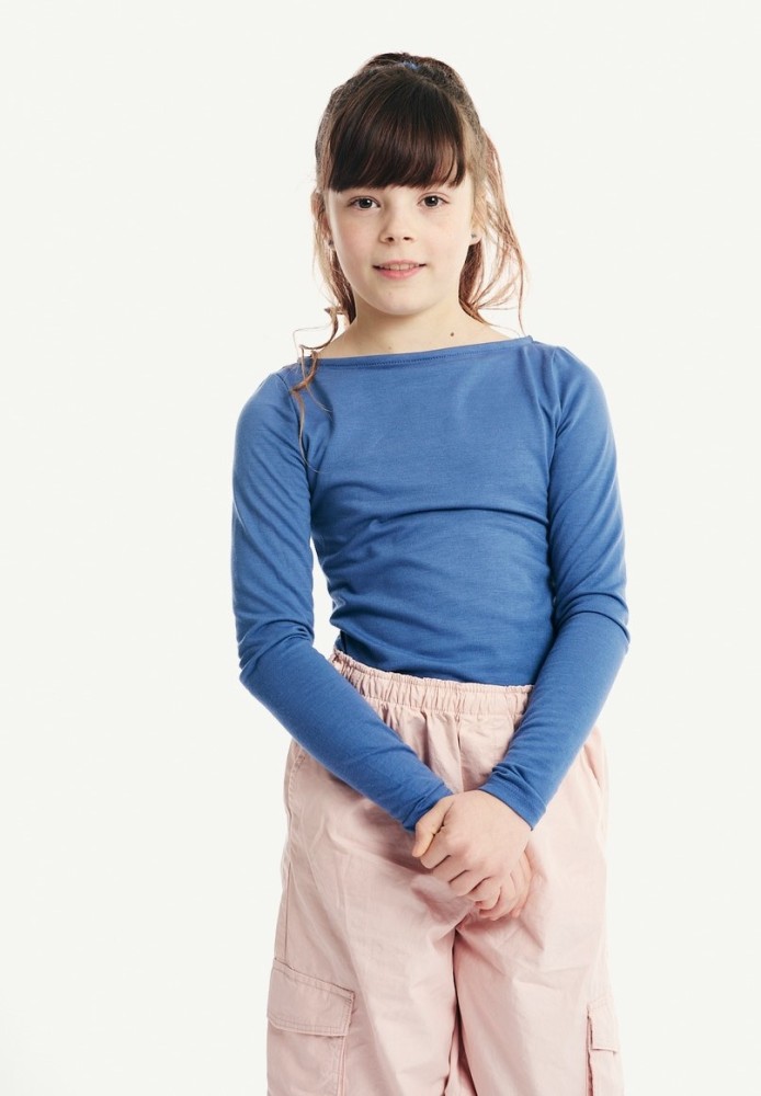 Tess VH | Network Model Agency