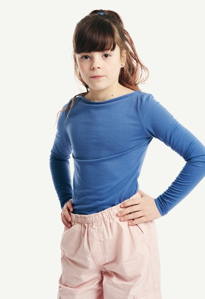 Tess VH | Network Model Agency