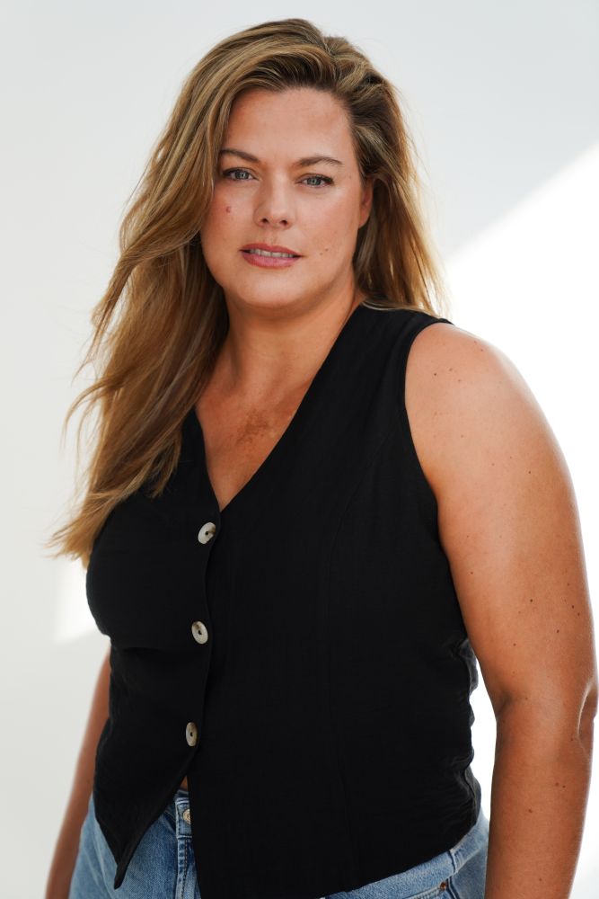 Virginie F | Network Model Agency