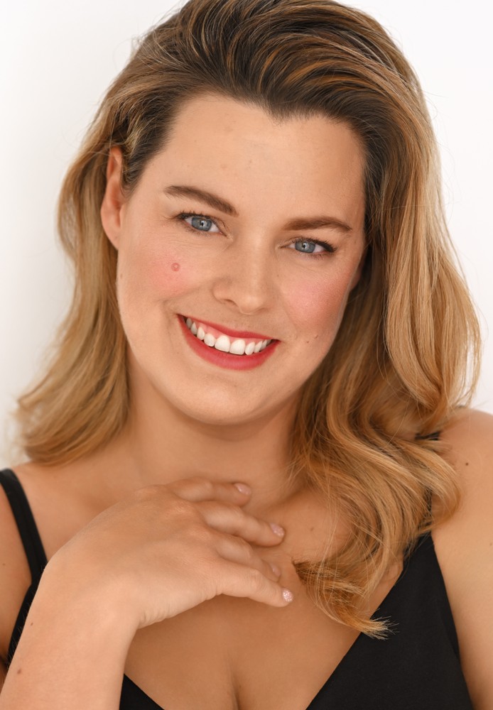 Virginie F | Network Model Agency