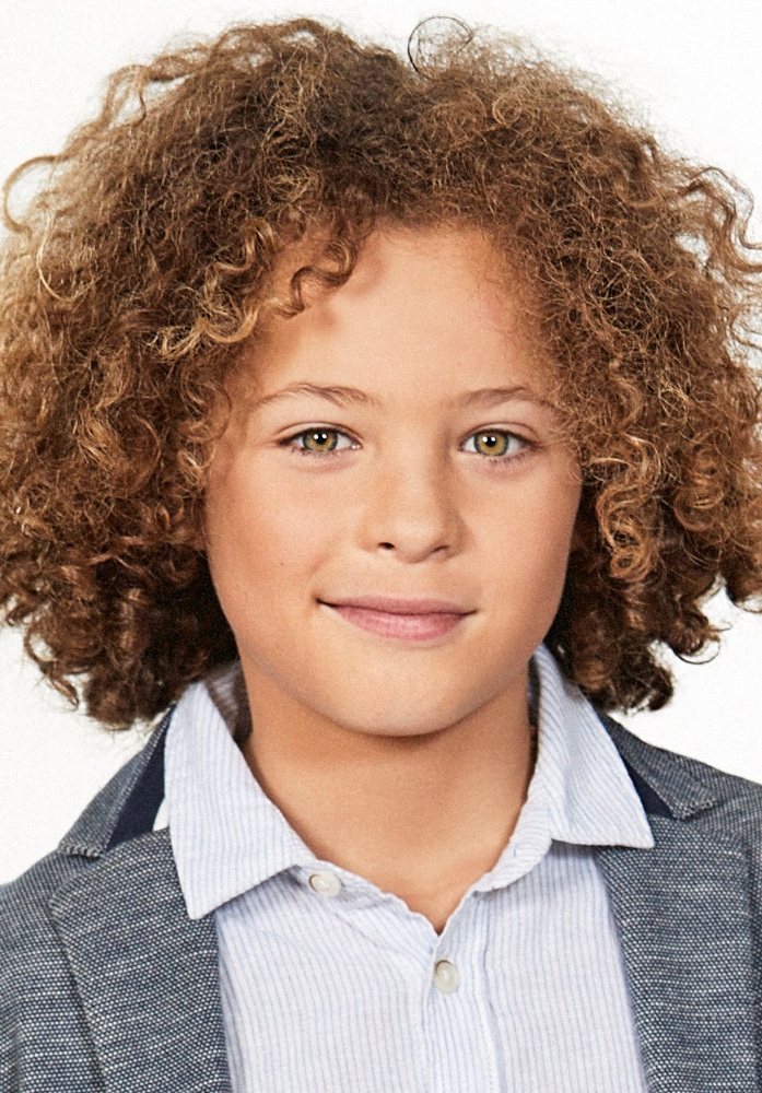 Xavi N | Network Model Agency