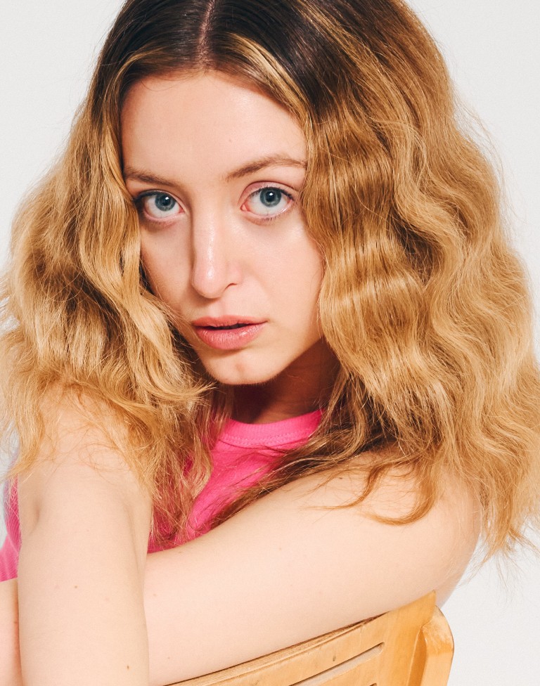 Yeliz M | Network Model Agency