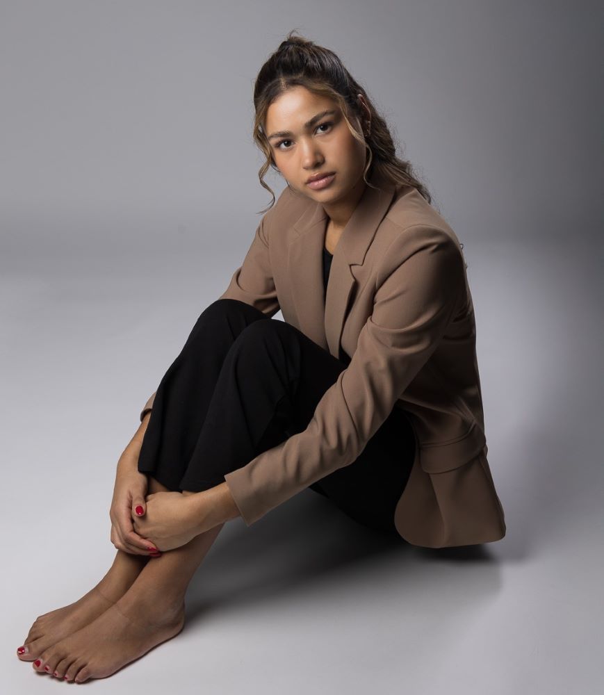 Zoë V | Network Model Agency